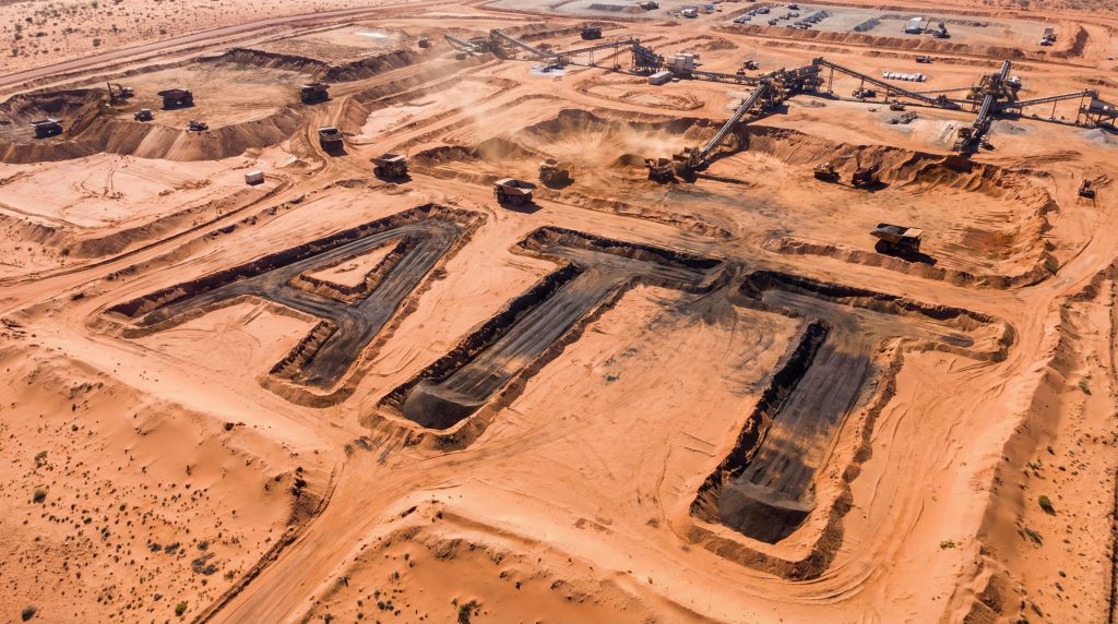 Altitude Minerals Gold Discovery Confirms HMS Potential